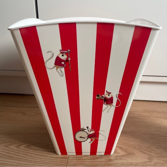 Holiday | Coraline 15th Anniversary 3d Holographic Cup Popcorn Bucket ...